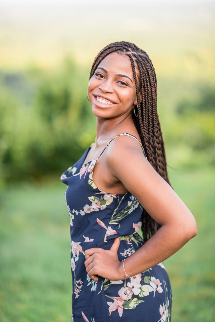 High School Senior Photoshoot at Carter Mountain Apple Orchard - Hunter ...